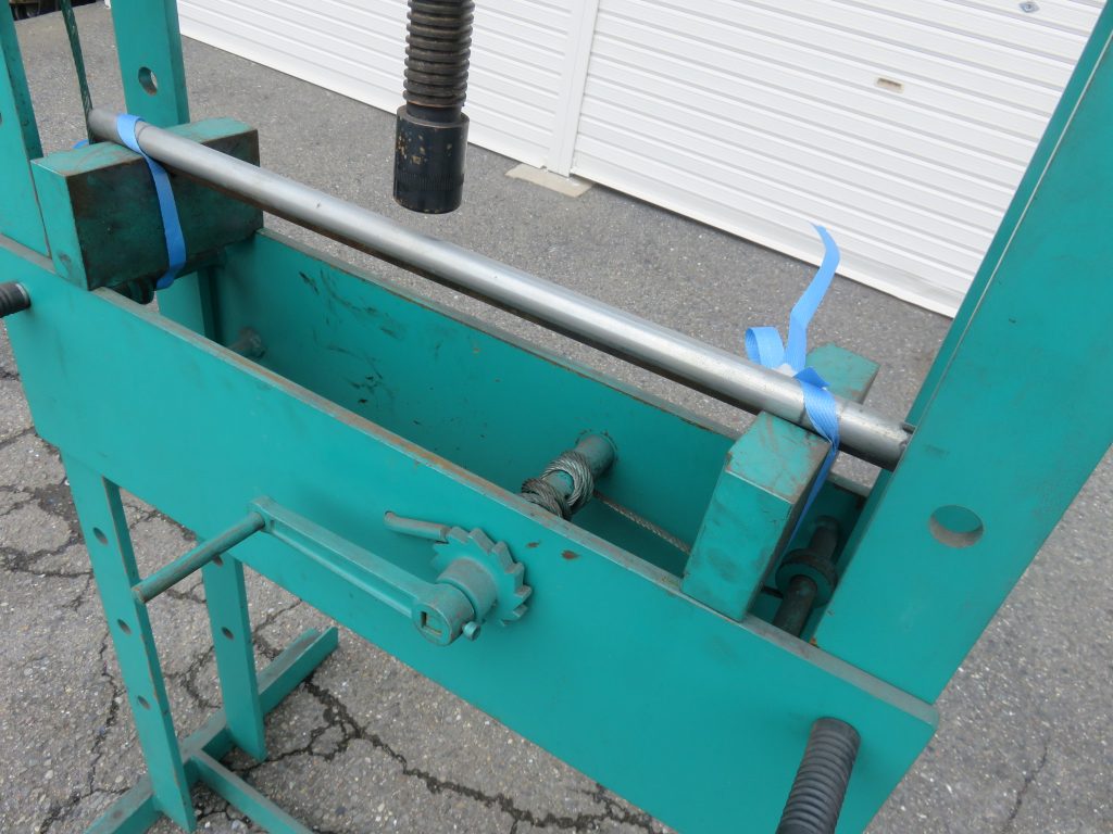 安全自動車 MHP-15 油圧プレス 15ton – 古川機工株式会社